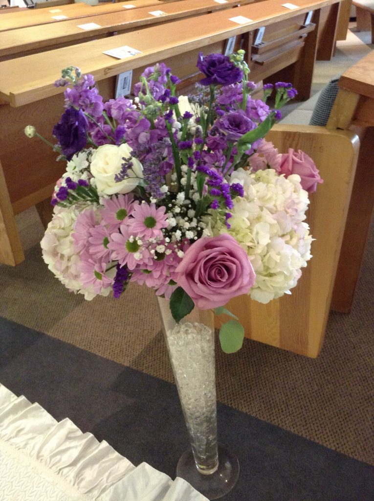 Purple Crescent (short vase) - Beautiful Roses